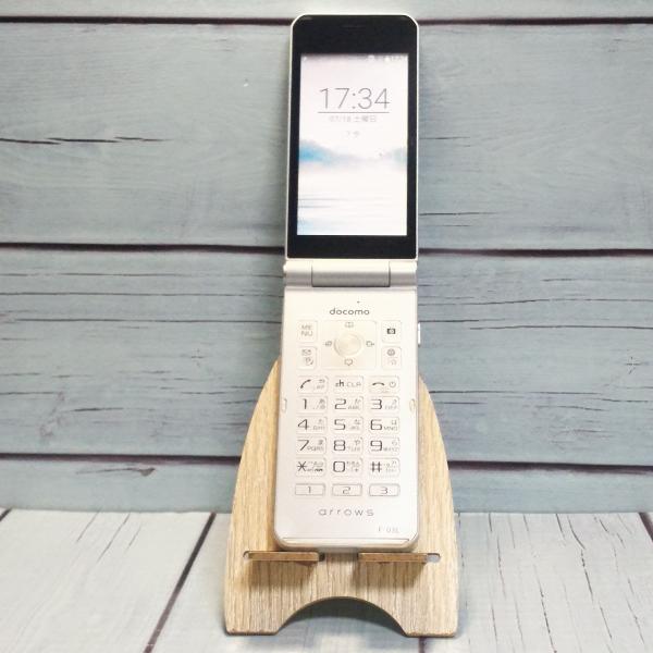 商品は本体（バッテリー内蔵）のみです。その他の付属品はありませんのでご注意ください。【特記事項】液晶の状態が良くないため訳あり品としてお安めに販売中です。【バッテリー性能】著しい性能低下がないことを確認しています（OSからの性能確認不可）【...