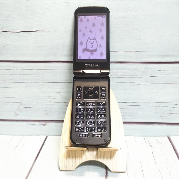 ネットワーク判定○のため安心してお使いいただけます。商品は本体（バッテリー内蔵）のみです。その他の付属品はありませんのでご注意ください。【特記事項】なし。【バッテリー性能】著しい性能低下がないことを確認しています（OSからの性能確認不可）【...