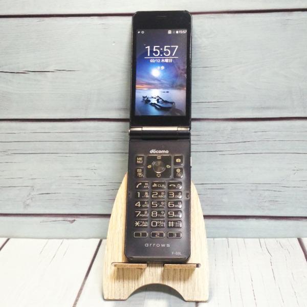 商品は本体（バッテリー内蔵）のみです。その他の付属品はありませんのでご注意ください。【特記事項】液晶の状態が良くないため訳あり品としてお安めに販売中です。【バッテリー性能】著しい性能低下がないことを確認しています（OSからの性能確認不可）【...