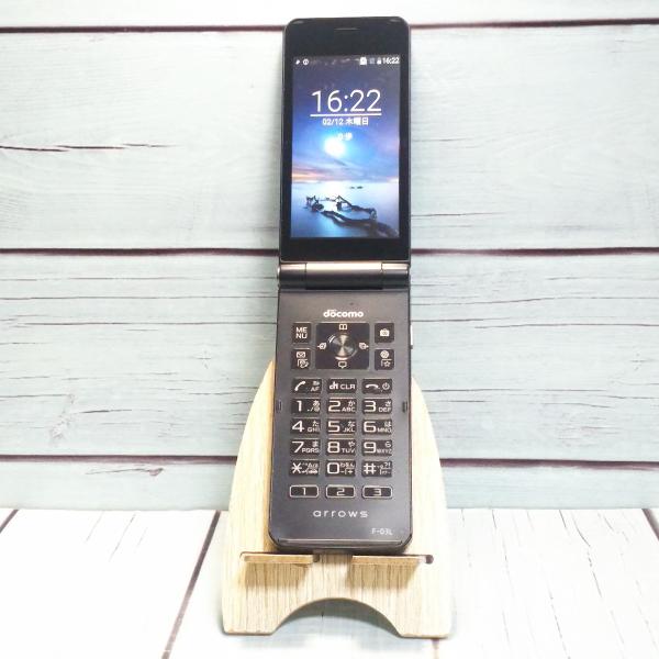 商品は本体（バッテリー内蔵）のみです。その他の付属品はありませんのでご注意ください。【特記事項】内部?がれが大きいため訳あり品としてお安めに販売です。【バッテリー性能】著しい性能低下がないことを確認しています（OSからの性能確認不可）【液晶...