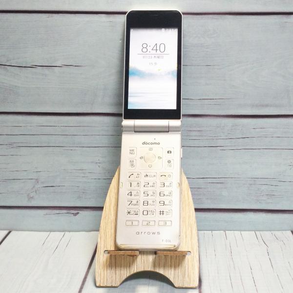 商品は本体（バッテリー内蔵）のみです。その他の付属品はありませんのでご注意ください。【特記事項】液晶の状態が良くないため訳あり品としてお安めに販売中です。【バッテリー性能】著しい性能低下がないことを確認しています（OSからの性能確認不可）【...