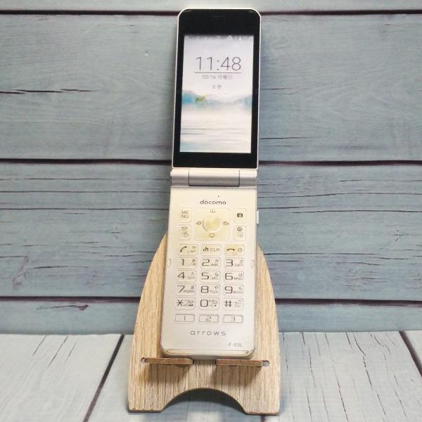 商品は本体（バッテリー内蔵）のみです。その他の付属品はありませんのでご注意ください。【特記事項】液晶の状態が良くないため訳あり品としてお安めに販売中です。【バッテリー性能】著しい性能低下がないことを確認しています（OSからの性能確認不可）【...