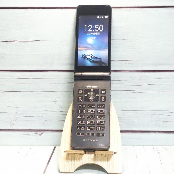 商品は本体（バッテリー内蔵）のみです。その他の付属品はありませんのでご注意ください。【特記事項】擦り傷によりカメラが白くなるため、訳あり品としてお安めに販売中です。【バッテリー性能】著しい性能低下がないことを確認しています（OSからの性能確...