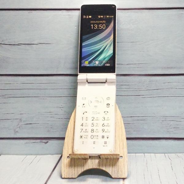 ネットワーク判定○のため安心してお使いいただけます。商品は本体（バッテリー内蔵）のみです。その他の付属品はありませんのでご注意ください。【特記事項】液晶不良がみられるため訳あり品としてお安めに販売中です。【バッテリー性能】著しい性能低下がな...