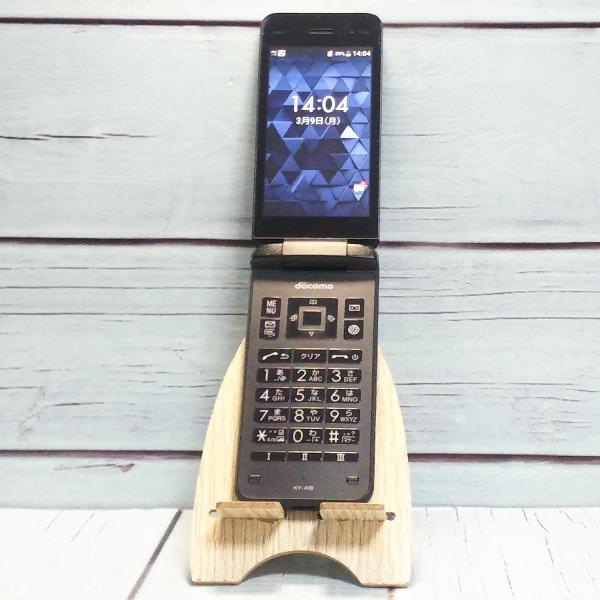 ネットワーク判定○のため安心してお使いいただけます。商品は本体（バッテリー内蔵）のみです。その他の付属品はありませんのでご注意ください。【特記事項】充電部付近に割れがみられますが、充電に支障はありません。【バッテリー性能】著しい性能低下がな...