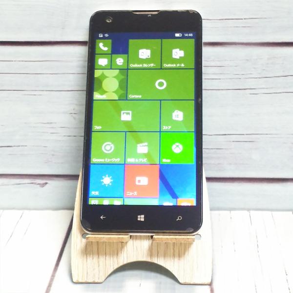 商品は本体（バッテリー内蔵）のみです。その他の付属品はありませんのでご注意ください。【特記事項】なし。【バッテリー性能】著しい性能低下がないことを確認しています（OSからの性能確認不可）【液晶の状態】若干の色むらがみられますが、保護シートが...