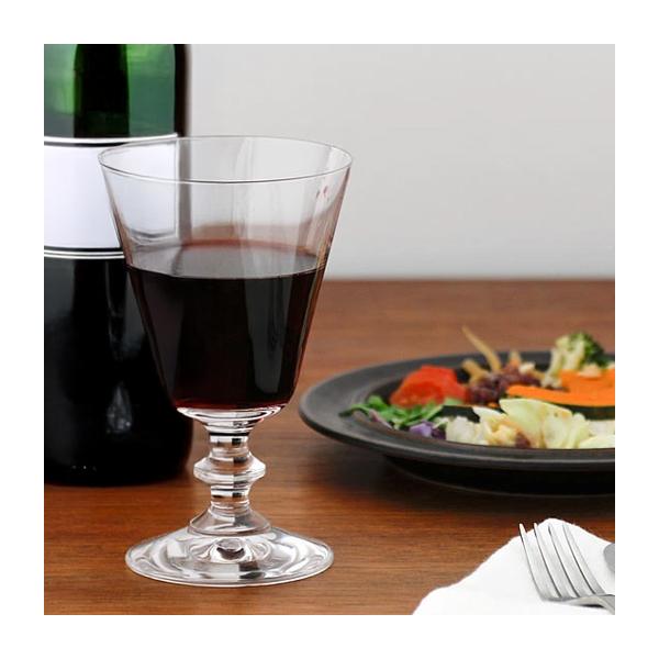 スロバキアのガラスメーカーRONA（ロナ）のワイングラス。控えめなゴシック調のデザインに、やや重心の低い安定感あるフォルムが特徴。透明度の高いクリスタルガラスを使用した、繊細で美しいフォルムが洗練された雰囲気を演出します。サイズ：口径8.9...