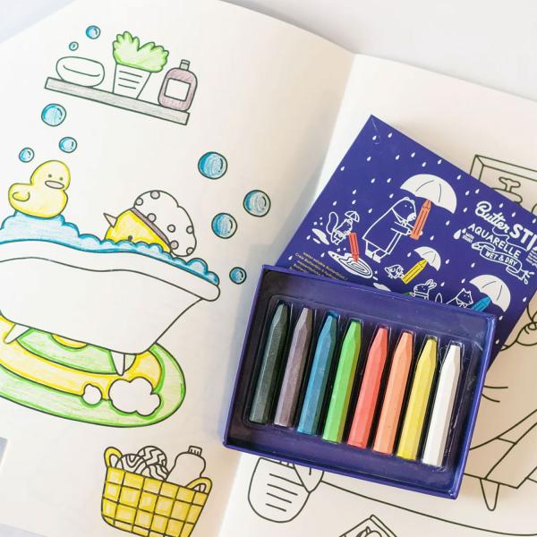 粉が散らからない六角形のクレヨン8色セット。子供の小さな手でも握りやすい形とサイズです。付属の水彩ブラシペンを使用して水を加えると水彩アートに変化します。パッケージ底面には便利な色混合表も記載されているので、複数の色を混ぜて新しい色の作成を...