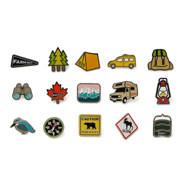 キャンピングカーやテント、ランタンなど、アウトドアライクなモチーフが揃った「FARM HUT(ファームハット)」のピンバッジです。帽子や服、バッグなどに付けて、さりげないアクセントとしてお楽しみいただけます。アウトドア好きの方へのプチギフト...