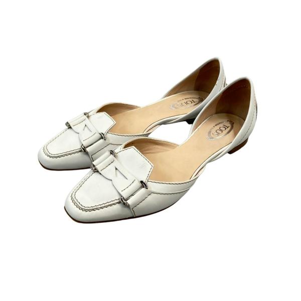 出品日:20260202 性別:レディース ジャンル1:ファッション ジャンル2:パンプス シーズン:ALL（オールシーズン） カラー:ホワイト系 状態ランク:B ブランド:トッズ ブランド: TOD’S