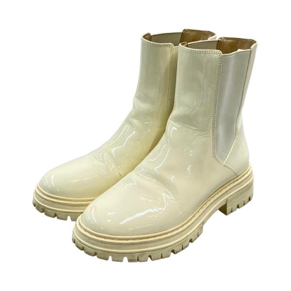 出品日:20250905 性別:レディース ジャンル1:ファッション ジャンル2:その他ブーツ シーズン:ALL（オールシーズン） カラー:ホワイト系その他 状態ランク:C ブランド:コールハーン ブランド: COLE HAAN