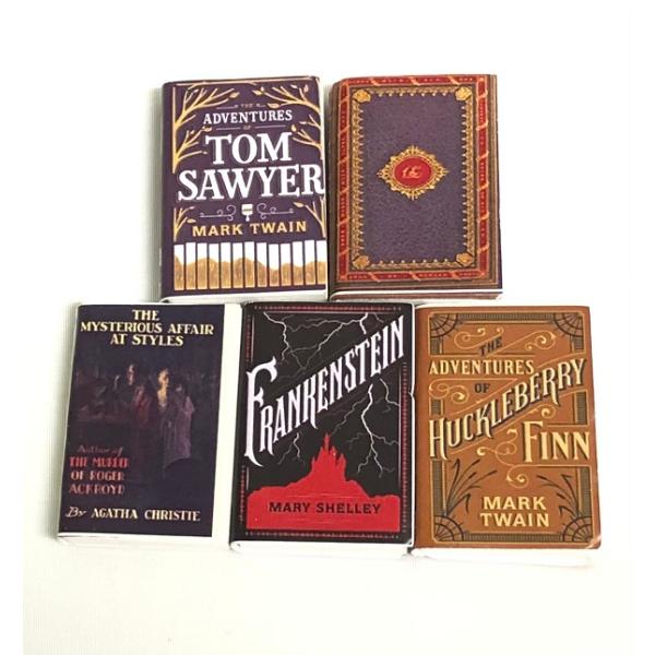 ※お急ぎの場合は、ご注文時に※※＜宅配便＞をご選択ください（有料）※ミニチュア雑貨　厚い本厚めの本素材：木　紙タイプ：サイズ：35×24×7ｍｍ生産地：中国