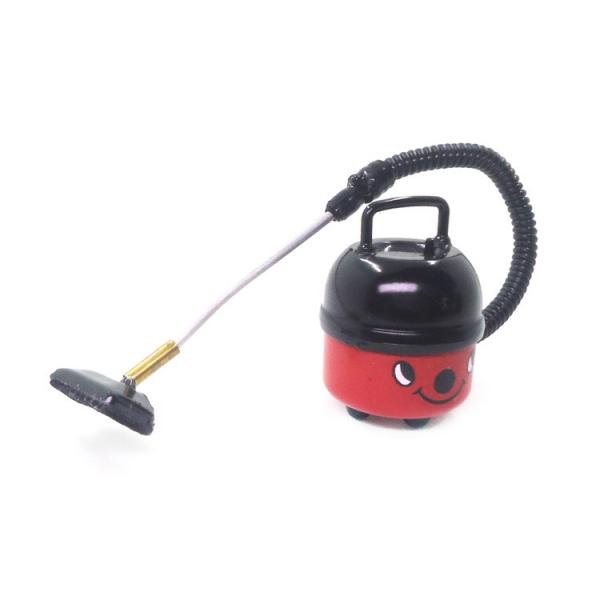 ※お急ぎの場合は、ご注文時に※※＜宅配便＞をご選択ください（有料）※ミニチュア雑貨 スマイル　掃除機シルバニアの家具の実寸とほぼ同じスケール感ですのでシルバニアにもお使い頂けそうです素材：木／プラスチックカラー：レッドサイズ：商品写真を参照...