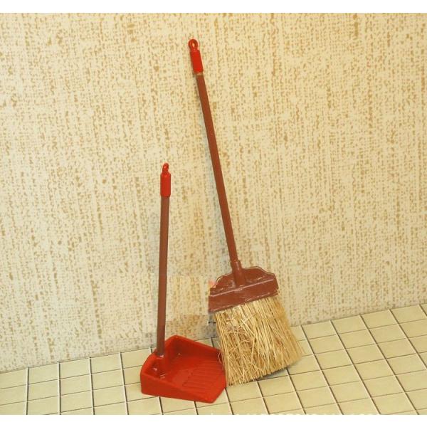 ※お急ぎの場合は、ご注文時に※※＜宅配便＞をご選択ください（有料）※ミニチュア雑貨 おそうじセット　シルバニアの家具の実寸とほぼ同じスケール感ですのでシルバニアにもお使い頂けそうです素　材：金属／草カラー：サイズ：ほうき 87mm×18mm...