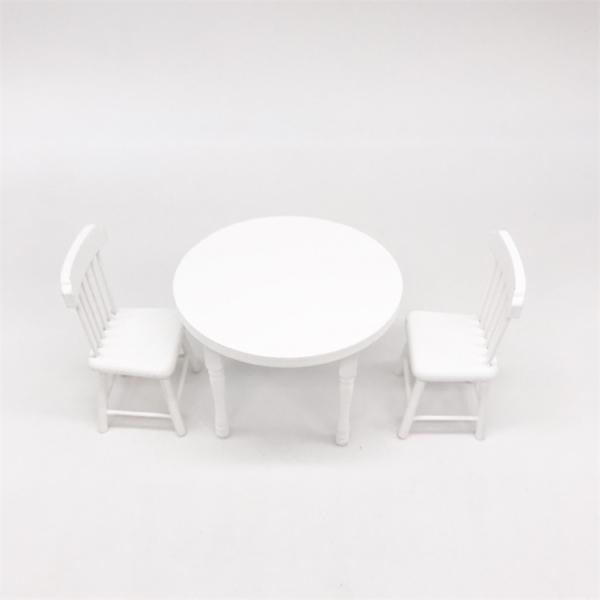 ※お急ぎの場合は、ご注文時に※※＜宅配便＞をご選択ください（有料）※ミニチュア雑貨 ダイニングセット　シルバニアの家具の実寸とほぼ同じスケール感ですのでシルバニアにもお使い頂けそうです素　材：木カラー：ホワイトサイズ：テーブル　高さ65mm...