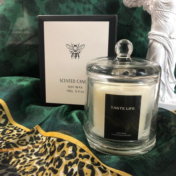 ガラス入り アロマキャンドル 　6タイプガラス入りのアロマキャンドルお手軽に香りを楽しめます６タイプの香りから、気分に合わせて癒されますガラスの蓋つき【サイズ】サイズ：直径9×11.5cm内容量:150g　重さ：約800g【素材】天然原料／...