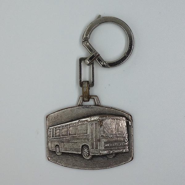 フランスで見つけた、ビンテージ フレンチ キーホルダー。自動車メーカーberliet。FIA LYON。A.A.PATENTED約3.5cm×約4.1cm(本体部分のみ)アンティーク物の為、表面に、擦れ・擦れ汚れ・小傷・多少の擦り傷あります。