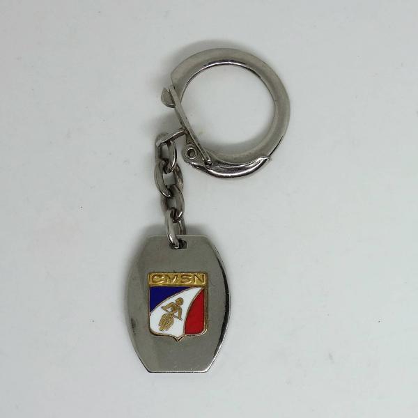 フランスで見つけた、ビンテージ フレンチ キーホルダー。フランスの警察官によって設立されたモーターサイクルクラブClub Motocycliste de la Police Nationale。約2.5cm×約1.9cm表面に、擦れ痕・擦れ...