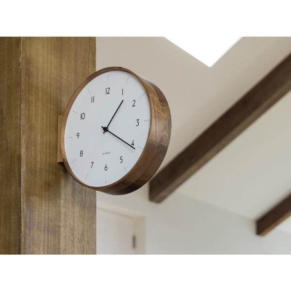 [特徴]CL-4464 Aarno アールノ は、木目の美しさを生かしたウッドフレームの両面時計。デバイスは、コチコチ音がしない静かな壁掛け時計です。[テイスト] 北欧モダン, アンティーク、クラシック, シンプル、モダン, ミッドセンチュ...