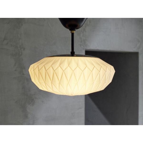 [特徴]照明器具 おしゃれな照明 シーリングライト LT-4321 3灯[ 商品情報 ]LT-4321 Olin オリーン  は、折り紙のような幾何学模様のホワイトガラスが印象的なシーリングライト。セードの中に電球が3つある3灯タイプです。...