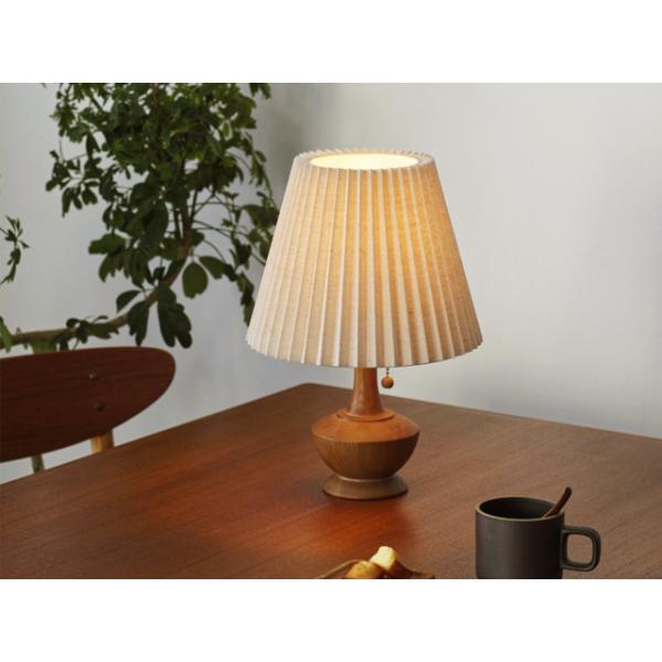 [特徴]北欧モダン, アンティーク、ミッドセンチュリー,木[商品情報]LT-4329 Peruna ペルナ は、プリーツ状のファブリックセードと木製のウッドベースを組み合わせたナチュラルなテイストのテーブルライト。[商品詳細 / 仕様]種類...