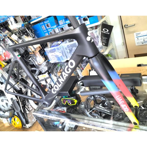 アウトレット新品 処分特価 COLNAGO V4Rs Disc Frame W/HS,SP 485S WT24 フレームセット 店頭渡しカラー/WT24サイズ/485Sディスクブレーキ仕様アウトレット理由→シートポストがblack.小さな傷...