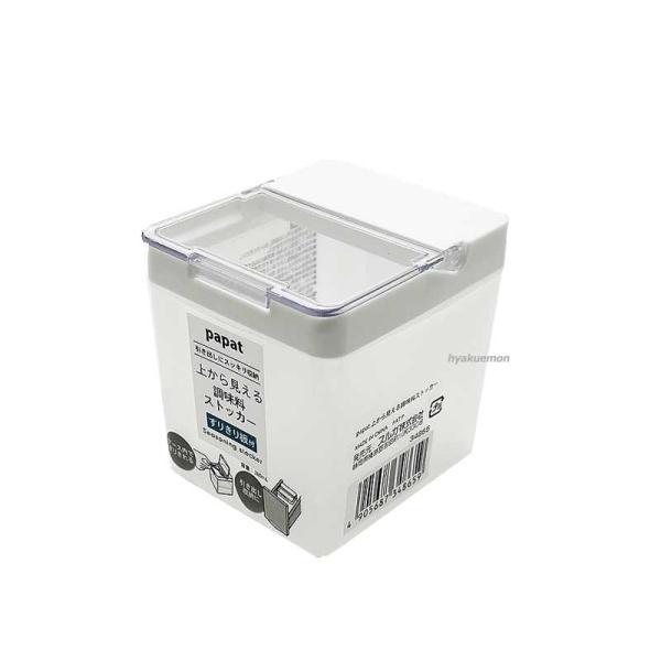 引き出しにピッタリ収納できる調味料ストッカーです。透明窓仕様で上からひと目で中身が分かります。ケース内すりきり機能付き。耐熱温度：フタ70℃/キャップ100℃耐冷温度：-10℃容量：280mlサイズ：約W72×H80×D84mm材質：フタ：...