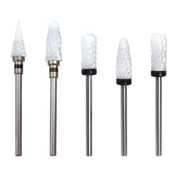 ネイルマシン用ジルコニアビット刃が粗めでアクリルやハードジェル、トップジェルなどの固めのジェルをすばやく削りたいときにおすすめです♪ラインストーンやエンボス、3Dアートの削り落としにも便利です。耐熱性と耐久性に優れており長時間の使用でも熱く...