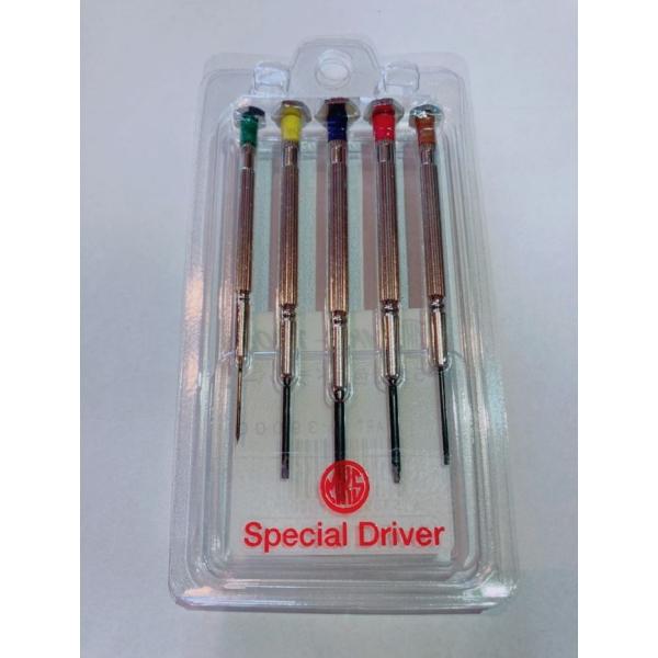 ブランド：明工舎 製品番号：３９０００ サイズ：0.7、1.0、1.4、1.6、2.0mmの5種類 マイナスドライバー、先端が細く、使いやすいです。 ベルト調整や、電池交換の時などの必需品。 メガネの緩み直しなど、何にでも使えます。 長さ：...