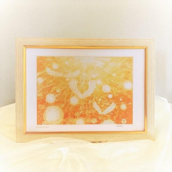 『Messages from angels』光の彼方から天使が見降りる。 わたしたちに愛を運んでくるために。大いなる愛に基づくメッセージを あなたは受け取ることができますか？享受するには、享受する側にも準備が必要です。 天使は、いつも私たち...