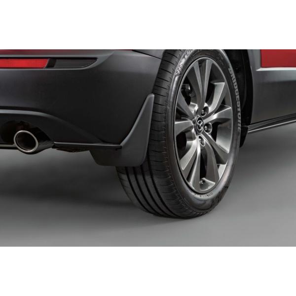 【適合車種】CX-30 全車※アンダーガーニッシュセット、オートエグゼ製リアアンダースポイラー、スタイリングセットとの同時装着はできませんタイヤから巻き上げられる泥などボディの汚れを防ぎます