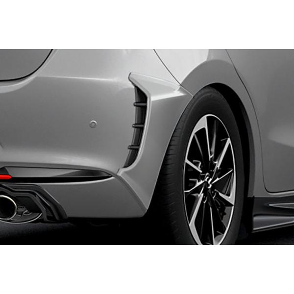 【適合車種】MAZDA2　全車※塗装色が車体色と完全に一致しない場合があります。ダクトのモチーフにより風の流れを大胆にデザイン。スポーティなアクセントを与える。（エアログレーM/ソウルレッドクリスタルM/マシーングレープレミアムMの塗装済品...