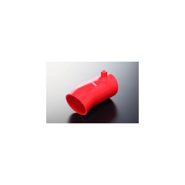 【適合車種】MAZDA3 (BP系ガソリン,1.5L車)吸入空気の有効流路面積を最大限確保し吸入抵抗を低減した仕様。素材には、吸入負圧による変形抑制効果が高い多層ポリスターシリコンを採用した。結果、アクセルレスポンスの向上を実現。真紅のカラ...