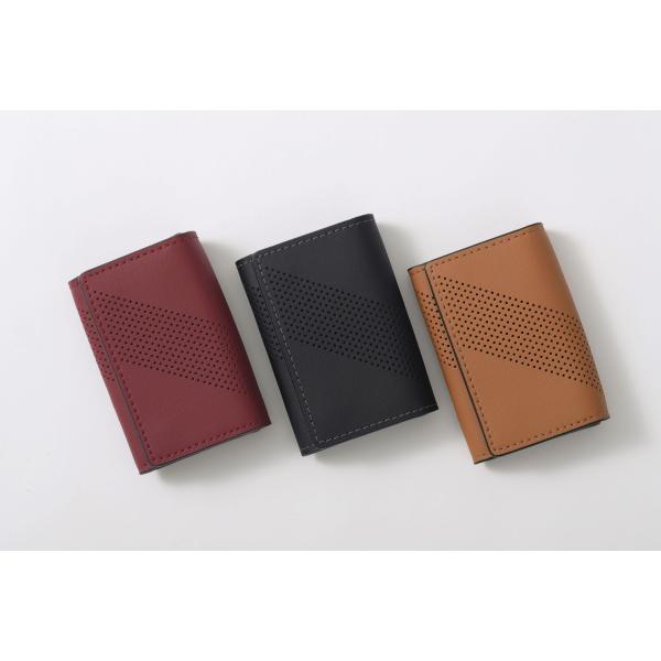 納期について・・・ご注文日より10日程度での出荷を予定しております。付属品：二重リング2個 材質：本革（PUコーティング）サイズ（外寸）：W85×H60×D26mm