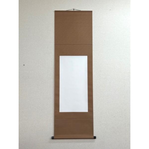 【発売日：2025年04月24日】総巾：510mm総丈：1524mm軸巾：455mm白紙：335mm×670mm裂色：花柄（茶色）／ライン（エンジ色）重さ：327g※多少誤差がありますがご了承ください。日本製 ・収納用の紙箱が付いています。...