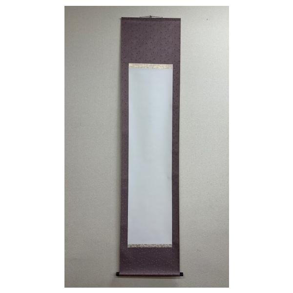 【発売日：2025年01月27日】総巾：504mm総丈：1970mm軸巾：455mm白紙：338mm×1347mm裂色：ピンク柄重さ：324g※多少誤差がありますがご了承ください。日本製 ・収納用の紙箱が付いています。・和紙（中央の白紙部分...