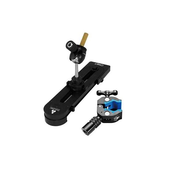 スマートフォンやタブレットPCをTRIAD-ORBITスタンドにマウントするアクセサリー独自のホールド機構によりデバイスのサイズや縦横位置にかかわらず、柔軟に設置が可能