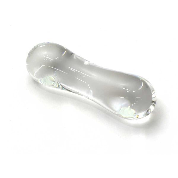 作家のsayoriさんは、2011年から独学でガラス細工を始めました。2013年9月よりドイツのガラス専門学校にてガラスを学び、2016年7月にはドイツのガラス工場に就職してガラスペンを主に担当していたそうです。2020年6月より、日本での...