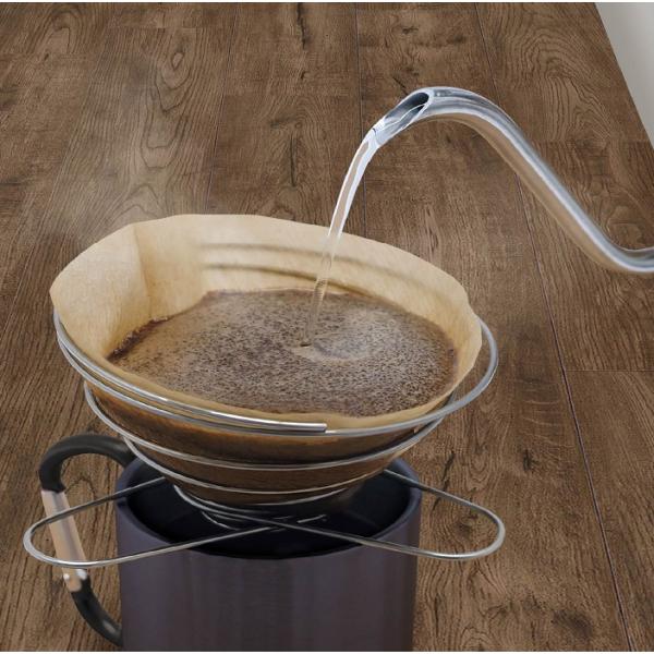 美味しいコーヒーをどこでも楽しめるステンレス製コンパクトなドリップフレーム折り畳むと厚みが2.5cmになってとてもコンパクト丈夫なステンレス素材繰り返し使える！ソロキャンプにおすすめ！ミニマムにアイテムを持ち運びたい●ステンレス製の良いとこ...
