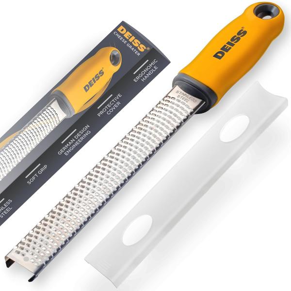 Deiss PROレモンゼスター＆チーズ下ろしおろし器をプロフェッショナルグレードの道具と感じており、特にパルメザンチーズや柑橘類の果物に優れており、レモンの皮を手軽に作り上げます。おろし器は使いやすく掃除も簡単で、その鋭さと頑丈な作りを高...