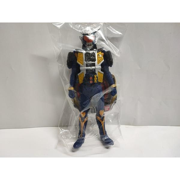 こちらは倉庫保管品です。仮面ライダー鎧武／ガイムより、「仮面ライダー鎧武 ジンバーレモンアームズ」のソフビ人形が、ライダーヒーローシリーズに登場！(C)2013 石森プロ・テレビ朝日・ADK・東映