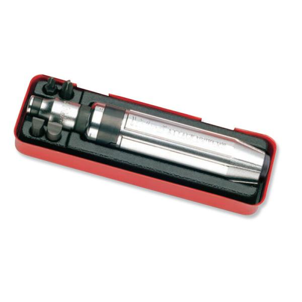 モデルチェンジ後の製品になります。変更点 打撃部黒染め処理 滑りにくいセレーショングリップの採用 割れ防止熱処理 スプリングレートの最適化 ・プラスビット2個・マイナスビット2個・ビットアダプター(3138)付のセットです。ビットの差込は5...