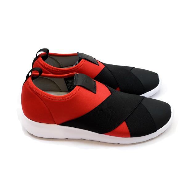 ランニングシューズの様な快適さと、斬新なコンセプト・アッパーデザインを共存させたイタリアンブランド＜フェスーラ＞　こちらは、解放感あるデザインと、コルクソールによる軽さと安定感、そのアッパーの伸縮性で、どんな足型にもマッチする“コンフォート...