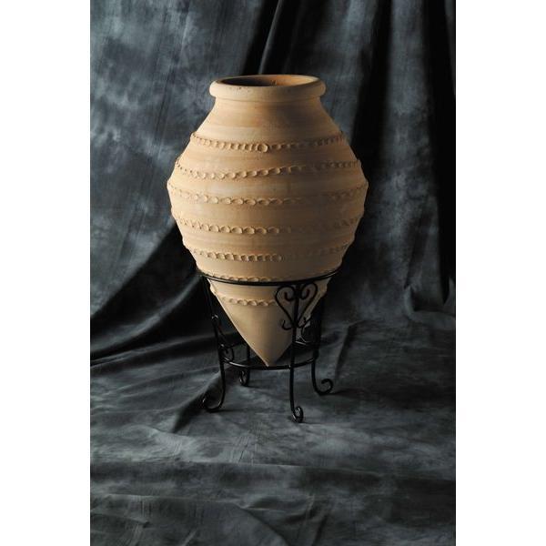 CRETE IN GREECEのテラコッタ。ギリシャ・クレタ島シリーズはハンドメイド品であるため、同じモデルでも、サイズや模様などに多少の個体差が見られる場合があります。また、窯の火の当たり具合で色味が異なる事があります。サイズ表記は概寸で...