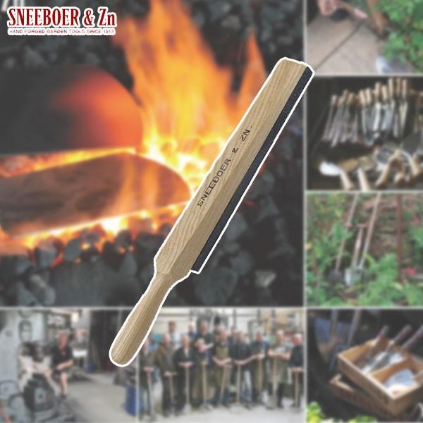 SNEEBOER スネーブール Tool sharpener ツール用 砥石 50152013年に創業100周年を迎えたオランダの老舗ガーデンツールメーカーSNEEBOER(スネーブール)。鍛冶屋として1913年に創業して以来、園芸農家から...