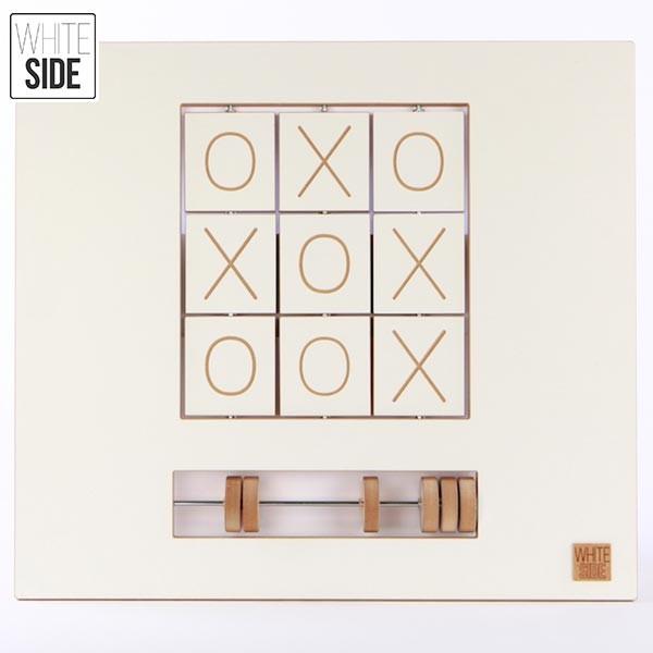 ホワイトサイドのウォールパネル・マルバツです。ホワイトサイドは新しい革新的な製品を生み出すポーランドの会社です。製品には、特殊加工を施された木材を使うことで、水性ペンでお絵かきが出来る仕様になっています。素材の調達、加工もすべてポーランド国...