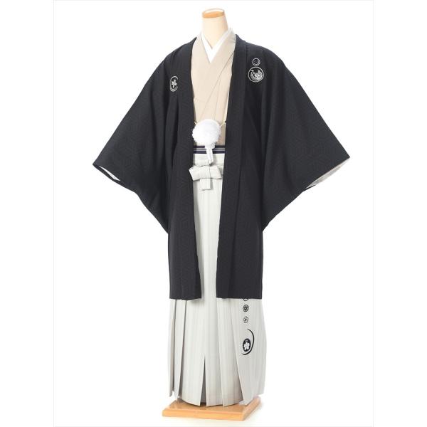 ジャパンスタイル紋付袴 レンタル8AF22 紋付き 羽織袴レンタル 男性 紳士 男　着物 結婚式 卒業式 男袴 貸衣装 168ｃｍ〜172ｃｍ位まで 黒 グレー袴 足袋プレゼント 往復送料無料