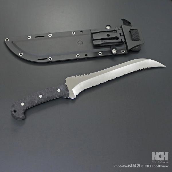 サビナイフ13 ツナ海は、釣ったマグロや大型魚を迅速かつ容易に、そして安全に処理できる活〆ナイフです。釣り人の手になじむハンドルと、錆びにくいローカーボンステンレス製刃を採用したこのナイフは、海上での作業をより効率的かつ安全に進めるための理...