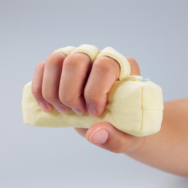 【カラー】クリーム【サイズ】長さ約12.5×太さ約4cm【材質】中身：熱可塑性エラストマー（通気ビーズ）　側地：ポリエステル鹿の子（ポリエステル100％抗菌防臭加工）【カラー】クリーム【洗濯】洗濯○、防水○、乾燥機○（80℃）【メーカー品番...