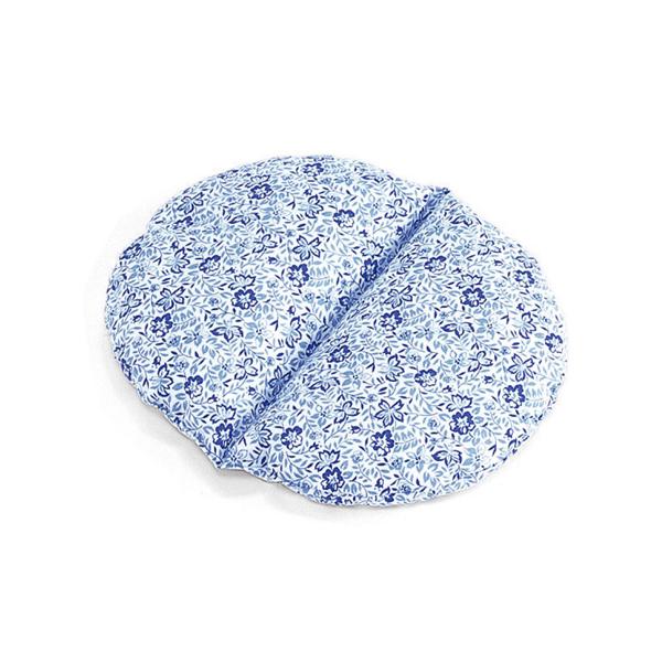 【サイズ】29×33cm【カラー】サックス系の花柄【材質】生地：ポリエステル65％、綿35％（ブロード：抗菌・防臭加工付き）　中材：発砲ポリエチレンビーズ　縁巻テープ：ポリエステル100％【製造国】日本【その他】洗濯〇（手洗い・40℃まで）...